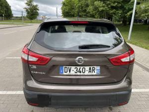 Brown Nissan Qashqai 2014 in Taurage, with an engine capacity of 1.20 L and mileage of 142 thousand km for 5650 €, photo 7 on AUTOMOTO.COM.LV