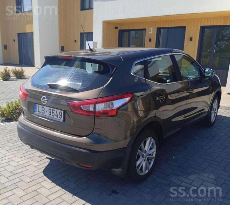 Brūns Nissan Qashqai 2014 Rīga, ar dzinēja tilpumu 1.20 L un nobraukumu 102 tūkst. km par 7500 €, foto 4 vietnē AUTOMOTO.COM.LV