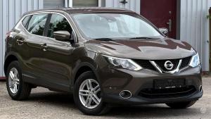 Brown Nissan Qashqai 2014 in Ukmerge, with an engine capacity of 1.20 L and mileage of 204 thousand km for 6250 €, photo  on AUTOMOTO.COM.LV