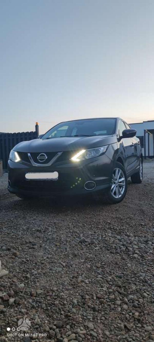 Brown Nissan Qashqai 2014 in Vilnius, with an engine capacity of 1.60 L and mileage of 293 thousand km for 5200 €, photo 1 on AUTOMOTO.COM.LV