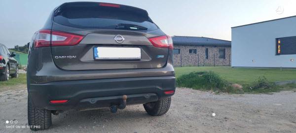 Brown Nissan Qashqai 2014 in Vilnius, with an engine capacity of 1.60 L and mileage of 293 thousand km for 5200 €, photo 5 on AUTOMOTO.COM.LV