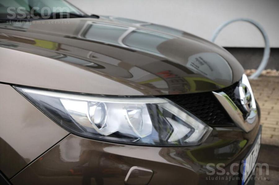 Brown Nissan Qashqai 2014 in Riga, with an engine capacity of 1.20 L and mileage of 123 thousand km for 7495 €, photo 8 on AUTOMOTO.COM.LV