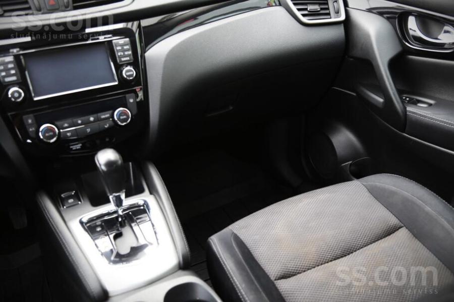 Brown Nissan Qashqai 2014 in Riga, with an engine capacity of 1.20 L and mileage of 123 thousand km for 7495 €, photo 11 on AUTOMOTO.COM.LV