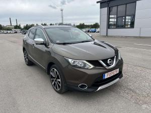 Brown Nissan Qashqai 2014 in Panevezys, with an engine capacity of 1.60 L and mileage of 299 thousand km for 7200 €, photo  on AUTOMOTO.COM.LV