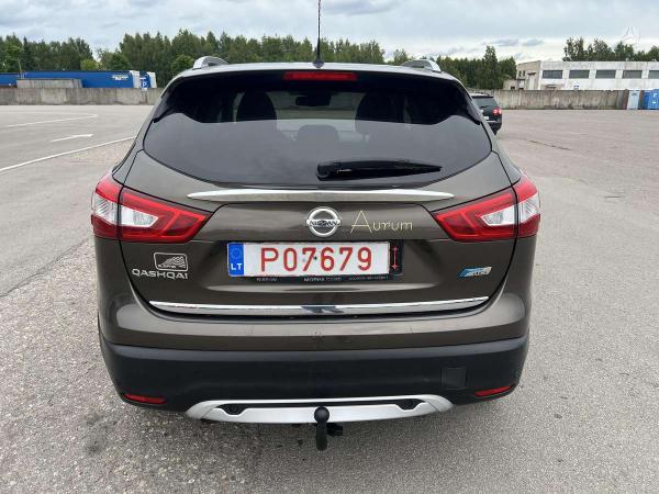 Brūns Nissan Qashqai 2014 Panevēža, ar dzinēja tilpumu 1.60 L un nobraukumu 299 tūkst. km par 7200 €, foto 4 vietnē AUTOMOTO.COM.LV