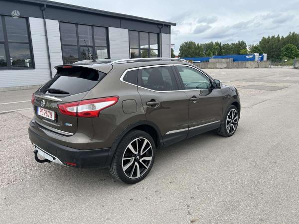 Brūns Nissan Qashqai 2014 Panevēža, ar dzinēja tilpumu 1.60 L un nobraukumu 299 tūkst. km par 7200 €, foto 5 vietnē AUTOMOTO.COM.LV