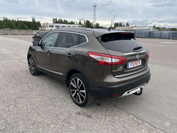Brūns Nissan Qashqai 2014 Panevēža, ar dzinēja tilpumu 1.60 L un nobraukumu 299 tūkst. km par 7200 €, foto 6 vietnē AUTOMOTO.COM.LV