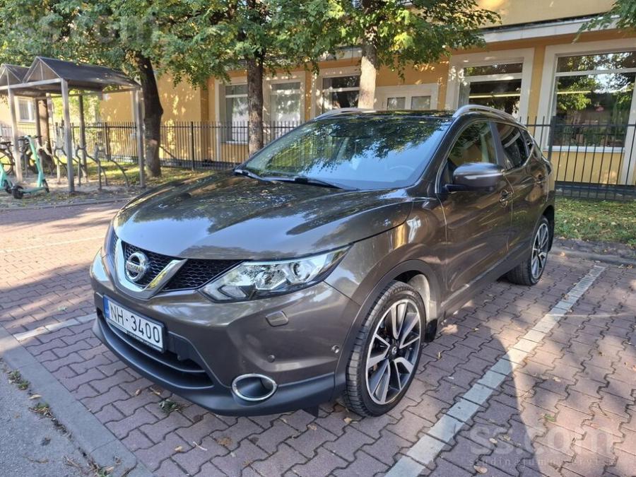 Brown Nissan Qashqai 2014 in Jekabpils, with an engine capacity of 1.60 L and mileage of 341 thousand km for 5100 €, photo 3 on AUTOMOTO.COM.LV