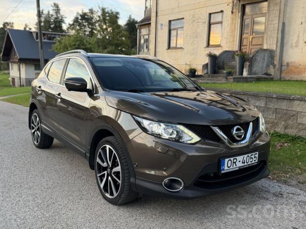 Ниссан Кашкай 2014 в Валмиера на AUTOMOTO.COM.LV Коричневый Ниссан Кашкай 2014 в Валмиера, объемом двигателя 1.60 л и пробегом 342 тыс. км за 6000 €, фото 3 на AUTOMOTO.COM.LV