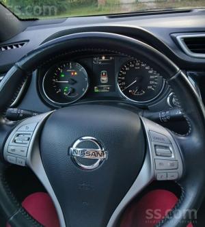 Brown Nissan Qashqai 2014 in Kuldiga, with an engine capacity of 1.60 L and mileage of 210 thousand km for 10000 €, photo 9 on AUTOMOTO.COM.LV