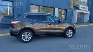 Brown Nissan Qashqai 2015 in Riga, with an engine capacity of 1.20 L and mileage of 90 thousand km for 9950 €, photo 25 on AUTOMOTO.COM.LV