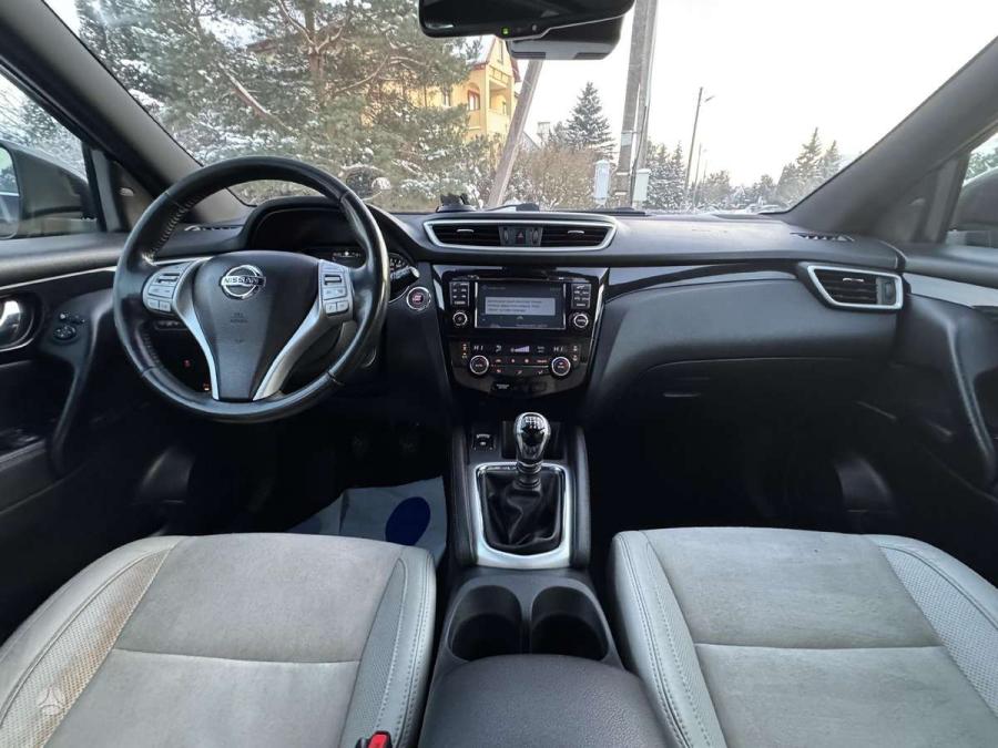 Brūns Nissan Qashqai 2015 Viļņa, ar dzinēja tilpumu 1.60 L un nobraukumu 250 tūkst. km par 7850 €, foto 30 vietnē AUTOMOTO.COM.LV