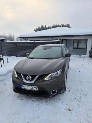 Brown Nissan Qashqai 2015 in Elektrenai, with an engine capacity of 1.20 L and mileage of 134 thousand km for 7300 €, photo  on AUTOMOTO.COM.LV
