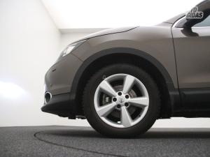 Brown Nissan Qashqai 2015 in Vilnius, with an engine capacity of 1.20 L and mileage of 134 thousand km for 9599 €, photo 27 on AUTOMOTO.COM.LV