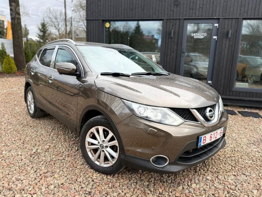Brown Nissan Qashqai 2015 in Riga, with an engine capacity of 1.50 L and mileage of 180 thousand km for 6700 €, photo 1 on AUTOMOTO.COM.LV