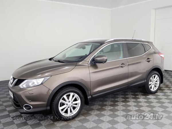 Brown Nissan Qashqai 2015 in Tallinn, with an engine capacity of 1.20 L and mileage of 209 thousand km for 4499 €, photo 2 on AUTOMOTO.COM.LV
