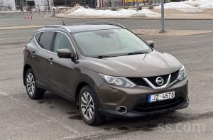 Brūns Nissan Qashqai 2015 Rīga, ar dzinēja tilpumu 1.60 L un nobraukumu 184 tūkst. km par 8870 €, foto  vietnē AUTOMOTO.COM.LV