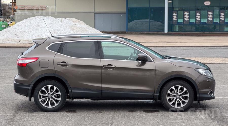 Brūns Nissan Qashqai 2015 Rīga, ar dzinēja tilpumu 1.60 L un nobraukumu 184 tūkst. km par 8870 €, foto 4 vietnē AUTOMOTO.COM.LV