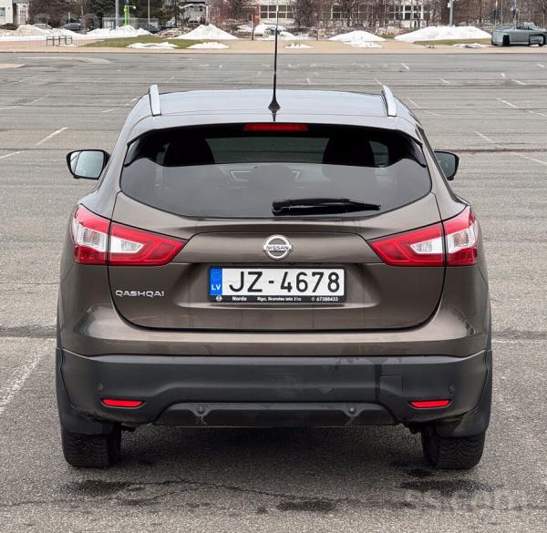 Brūns Nissan Qashqai 2015 Rīga, ar dzinēja tilpumu 1.60 L un nobraukumu 184 tūkst. km par 8870 €, foto 6 vietnē AUTOMOTO.COM.LV