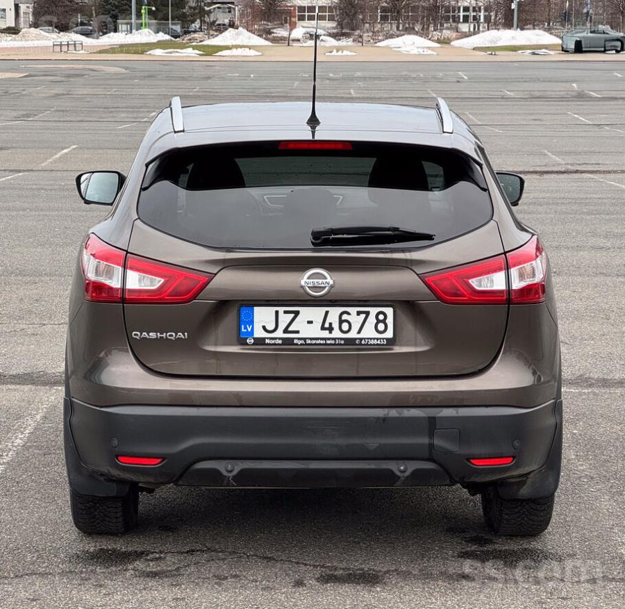 Brūns Nissan Qashqai 2015 Rīga, ar dzinēja tilpumu 1.60 L un nobraukumu 184 tūkst. km par 8870 €, foto 7 vietnē AUTOMOTO.COM.LV