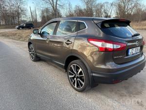 Brūns Nissan Qashqai 2015 Rīga, ar dzinēja tilpumu 1.20 L un nobraukumu 192 tūkst. km par 7500 €, foto 4 vietnē AUTOMOTO.COM.LV