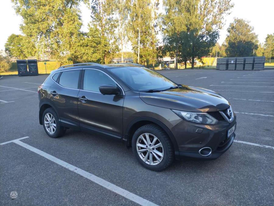 Brūns Nissan Qashqai 2015 Viļņa, ar dzinēja tilpumu 1.60 L un nobraukumu 191 tūkst. km par 9550 €, foto 3 vietnē AUTOMOTO.COM.LV