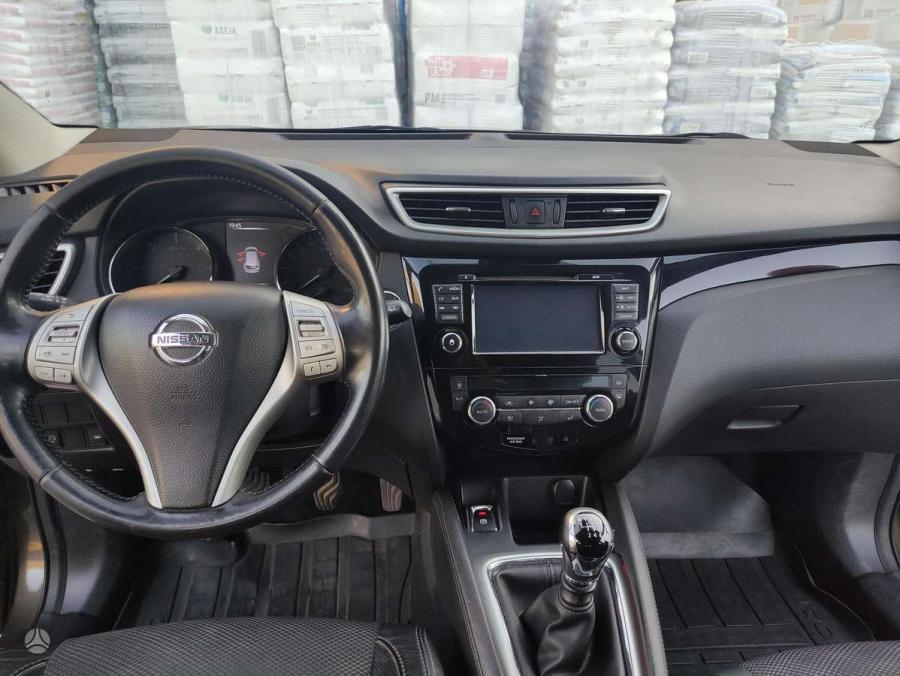 Brūns Nissan Qashqai 2015 Viļņa, ar dzinēja tilpumu 1.60 L un nobraukumu 191 tūkst. km par 9550 €, foto 10 vietnē AUTOMOTO.COM.LV