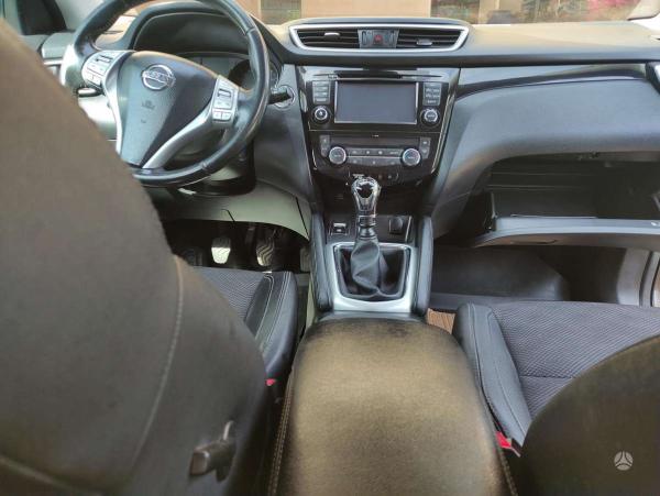 Brūns Nissan Qashqai 2015 Viļņa, ar dzinēja tilpumu 1.60 L un nobraukumu 191 tūkst. km par 9550 €, foto 10 vietnē AUTOMOTO.COM.LV