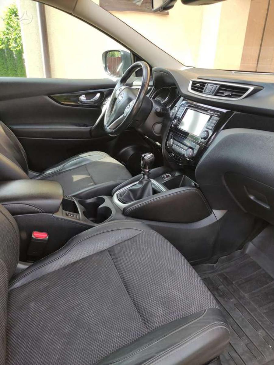Brūns Nissan Qashqai 2015 Viļņa, ar dzinēja tilpumu 1.60 L un nobraukumu 191 tūkst. km par 9550 €, foto 12 vietnē AUTOMOTO.COM.LV