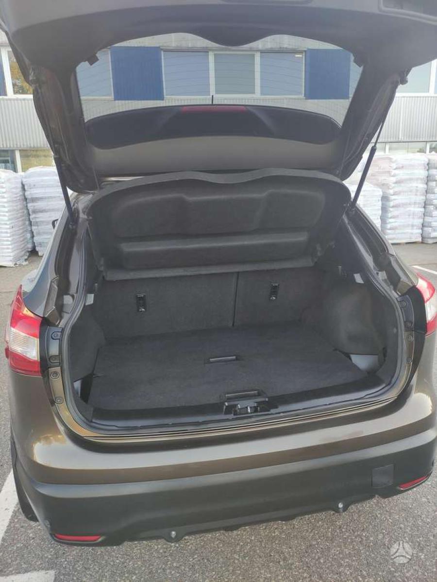 Brūns Nissan Qashqai 2015 Viļņa, ar dzinēja tilpumu 1.60 L un nobraukumu 191 tūkst. km par 9550 €, foto 15 vietnē AUTOMOTO.COM.LV