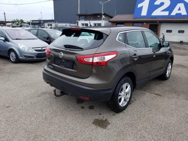 Brown Nissan Qashqai 2015 in Kaunas, with an engine capacity of 1.20 L and mileage of 209 thousand km for 5999 €, photo 6 on AUTOMOTO.COM.LV