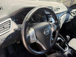 Brown Nissan Qashqai 2015 in Riga, with an engine capacity of 1.50 L and mileage of 209 thousand km for 6700 €, photo 12 on AUTOMOTO.COM.LV