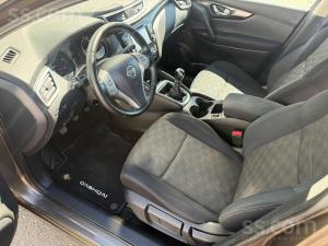 Brown Nissan Qashqai 2015 in Riga, with an engine capacity of 1.50 L and mileage of 209 thousand km for 6700 €, photo 13 on AUTOMOTO.COM.LV