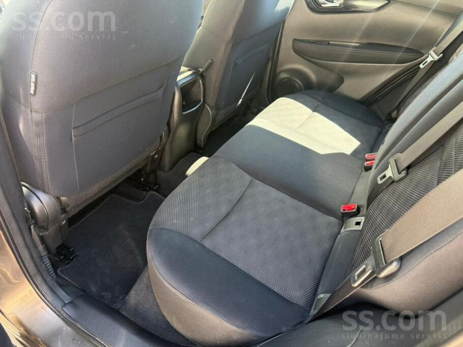Brown Nissan Qashqai 2015 in Riga, with an engine capacity of 1.50 L and mileage of 209 thousand km for 6700 €, photo 15 on AUTOMOTO.COM.LV