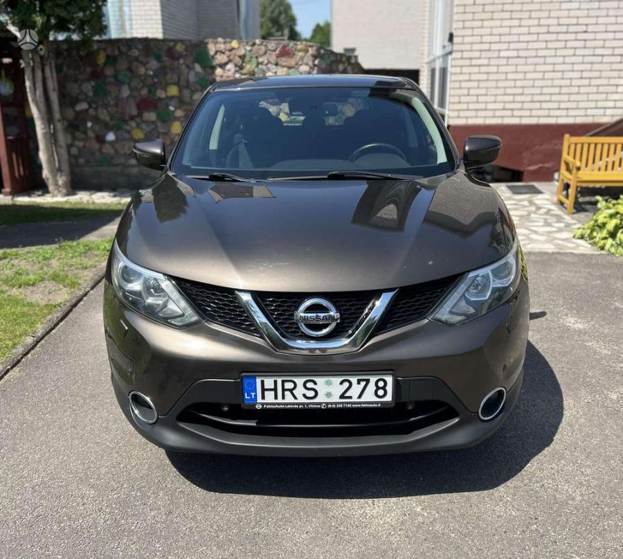 Brūns Nissan Qashqai 2015 Viļņa, ar dzinēja tilpumu 1.46 L un nobraukumu 182 tūkst. km par 8600 €, foto 4 vietnē AUTOMOTO.COM.LV
