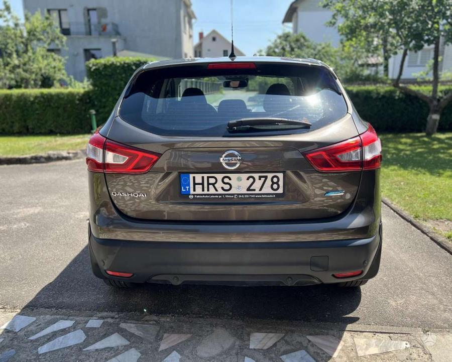 Brūns Nissan Qashqai 2015 Viļņa, ar dzinēja tilpumu 1.46 L un nobraukumu 182 tūkst. km par 8600 €, foto 6 vietnē AUTOMOTO.COM.LV