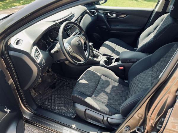 Brūns Nissan Qashqai 2015 Viļņa, ar dzinēja tilpumu 1.46 L un nobraukumu 182 tūkst. km par 8600 €, foto 10 vietnē AUTOMOTO.COM.LV