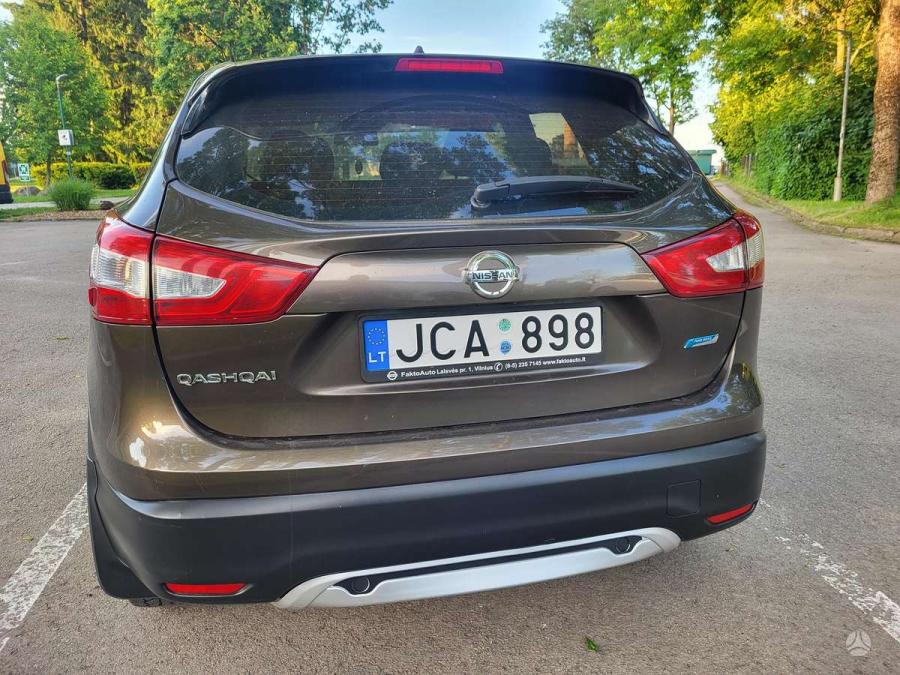 Brown Nissan Qashqai 2015 in Kaunas, with an engine capacity of 1.46 L and mileage of 179 thousand km for 7500 €, photo 4 on AUTOMOTO.COM.LV