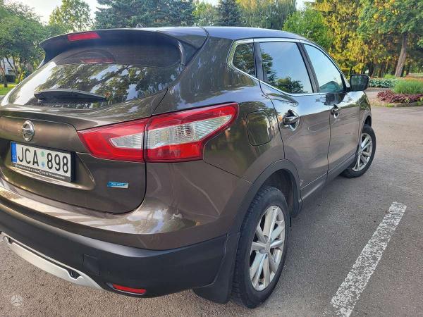 Brūns Nissan Qashqai 2015 Kauņa, ar dzinēja tilpumu 1.46 L un nobraukumu 179 tūkst. km par 7500 €, foto 6 vietnē AUTOMOTO.COM.LV
