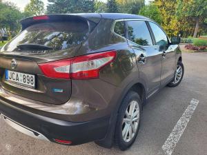 Brown Nissan Qashqai 2015 in Kaunas, with an engine capacity of 1.46 L and mileage of 179 thousand km for 7500 €, photo 7 on AUTOMOTO.COM.LV