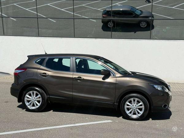 Brūns Nissan Qashqai 2015 Rīga, ar dzinēja tilpumu 1.50 L un nobraukumu 210 tūkst. km par 6650 €, foto 8 vietnē AUTOMOTO.COM.LV