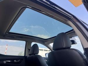 Brown Nissan Qashqai 2015 in Vilnius, with an engine capacity of 1.60 L and mileage of 153 thousand km for 8999 €, photo 15 on AUTOMOTO.COM.LV