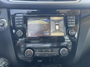 Brown Nissan Qashqai 2015 in Vilnius, with an engine capacity of 1.60 L and mileage of 153 thousand km for 8999 €, photo 27 on AUTOMOTO.COM.LV