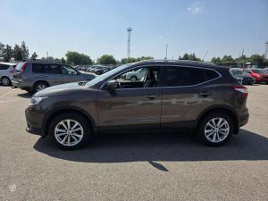 Brown Nissan Qashqai 2015 in Marijampole, with an engine capacity of 1.46 L and mileage of 149 thousand km for 8400 €, photo 4 on AUTOMOTO.COM.LV