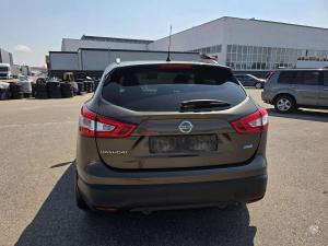 Brown Nissan Qashqai 2015 in Marijampole, with an engine capacity of 1.46 L and mileage of 149 thousand km for 8400 €, photo 9 on AUTOMOTO.COM.LV