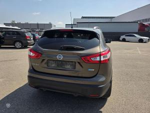 Brown Nissan Qashqai 2015 in Marijampole, with an engine capacity of 1.46 L and mileage of 149 thousand km for 8400 €, photo 10 on AUTOMOTO.COM.LV