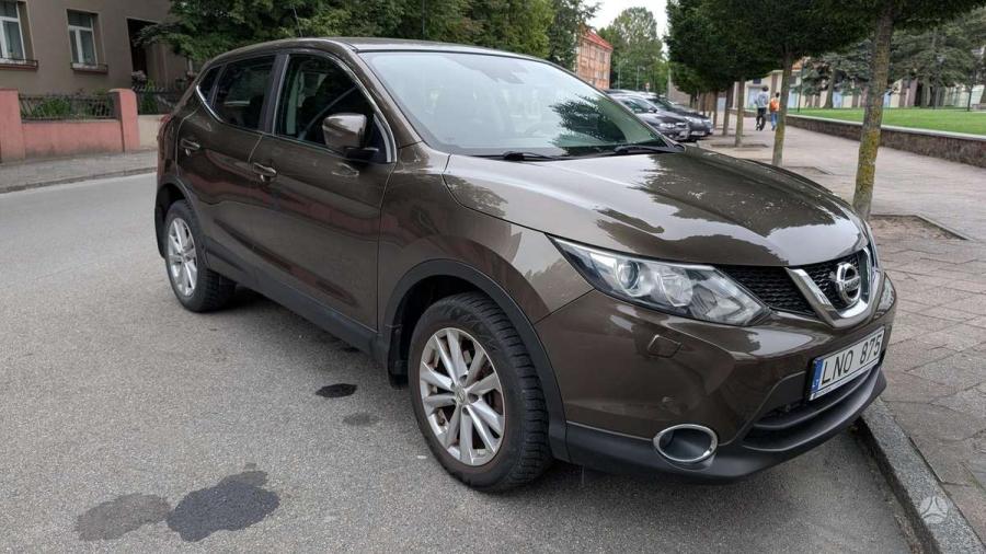 Brūns Nissan Qashqai 2015 Klaipėda, ar dzinēja tilpumu 1.20 L un nobraukumu 94 tūkst. km par 7900 €, foto 1 vietnē AUTOMOTO.COM.LV
