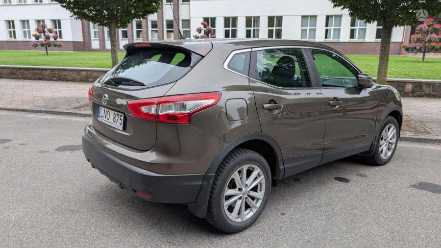 Brūns Nissan Qashqai 2015 Klaipėda, ar dzinēja tilpumu 1.20 L un nobraukumu 94 tūkst. km par 7900 €, foto 3 vietnē AUTOMOTO.COM.LV