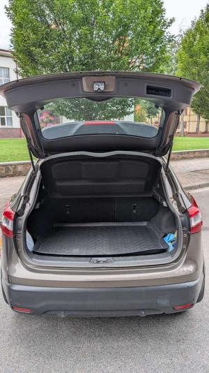 Brūns Nissan Qashqai 2015 Klaipėda, ar dzinēja tilpumu 1.20 L un nobraukumu 94 tūkst. km par 7900 €, foto 7 vietnē AUTOMOTO.COM.LV