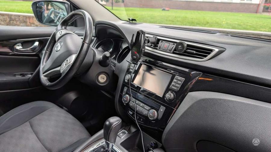 Brūns Nissan Qashqai 2015 Klaipėda, ar dzinēja tilpumu 1.20 L un nobraukumu 94 tūkst. km par 7900 €, foto 9 vietnē AUTOMOTO.COM.LV